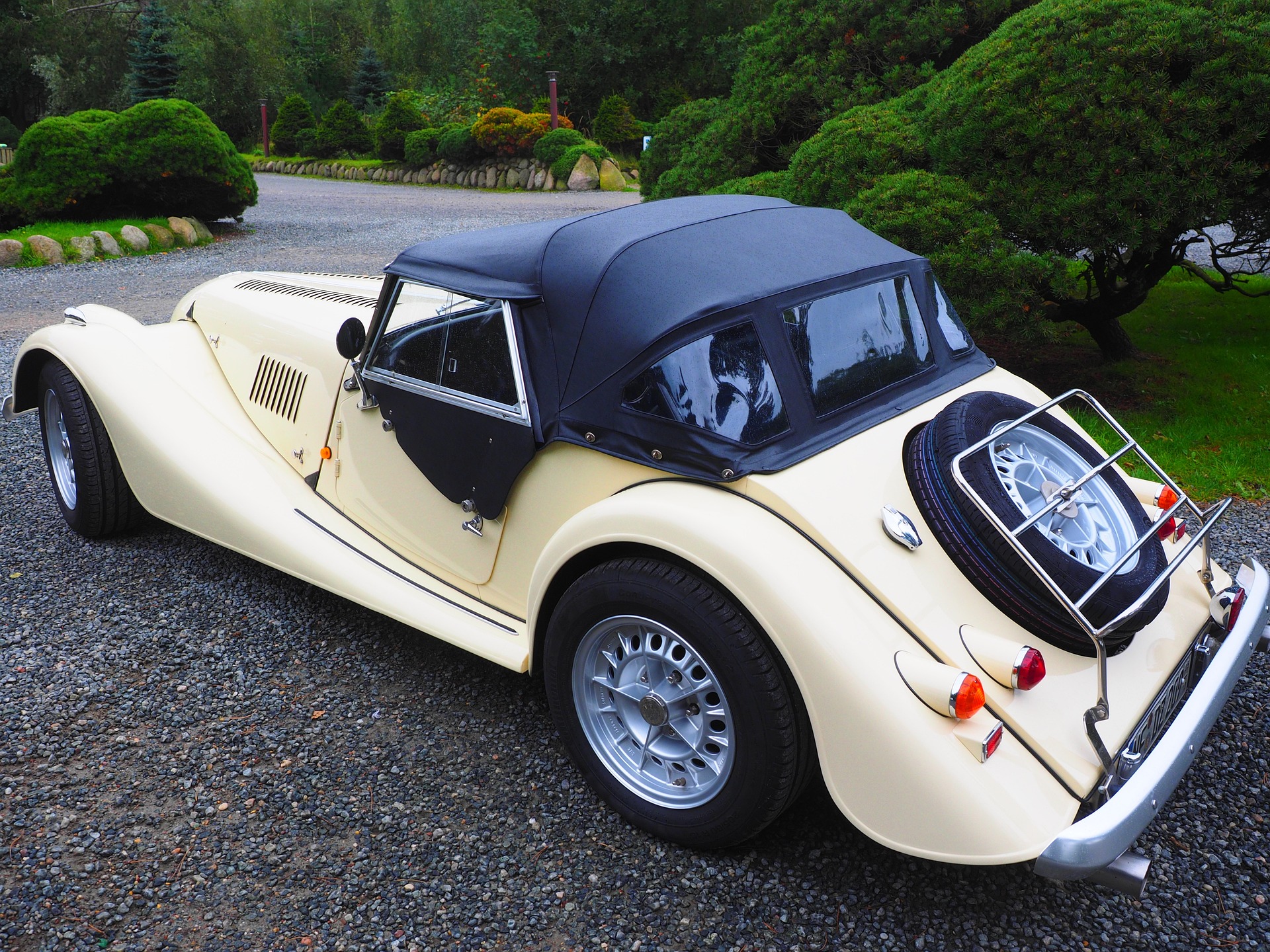 Amazing List of Cars That Starts With M - Things That Start With A-Z